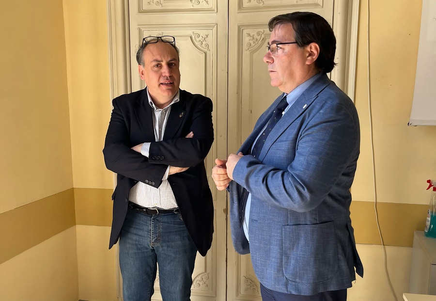 Bonus negozi, critici Conti e Pistacchi